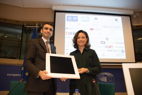 Now | Collection Pictet